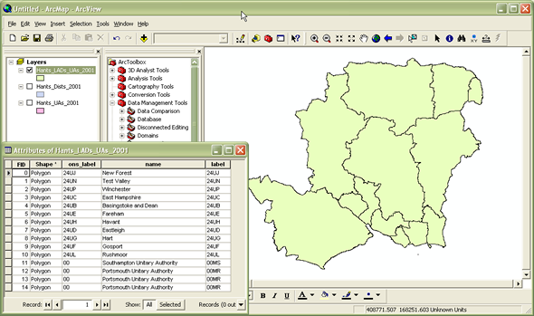 Merging shapefiles in ArcGIS